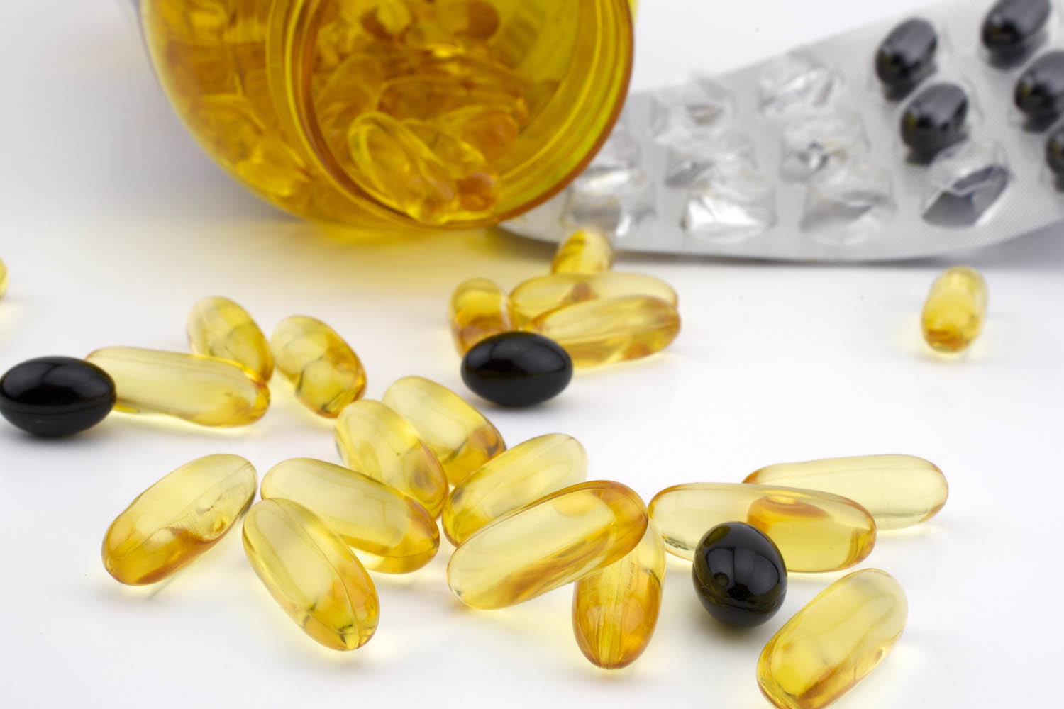What Are The Benefits of Fish Oil and How Much to Take? - Hack Biohacking